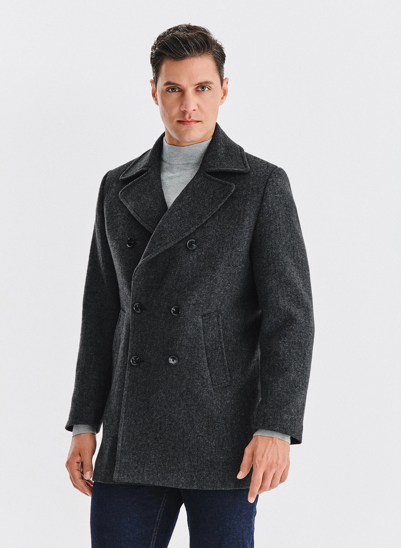 Płaszcze zimowe męskie – elegancja i ciepło | Pako Lorente