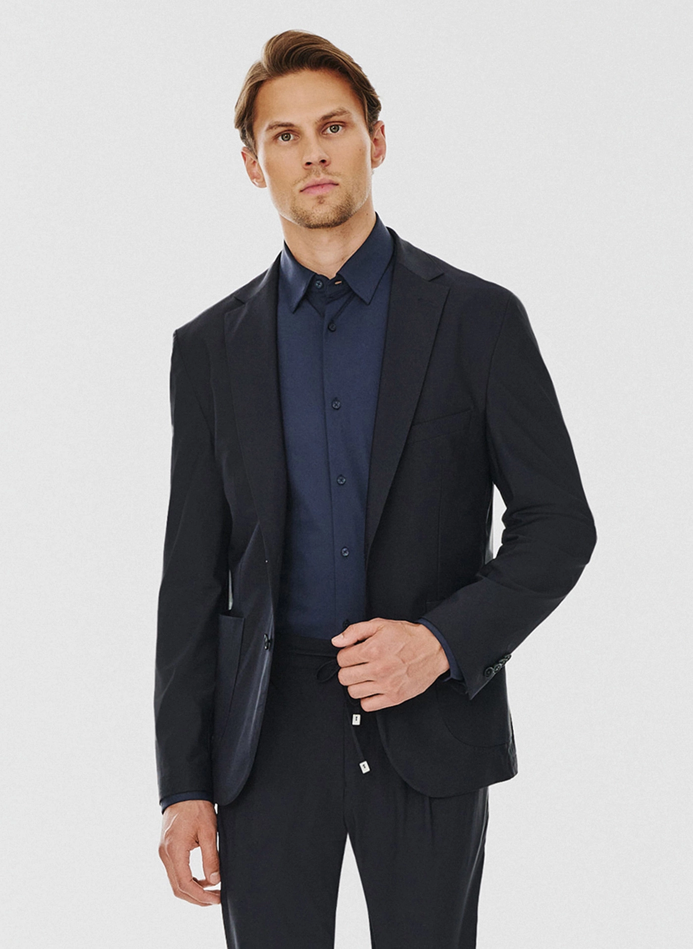 TRAVELER - Pako Lorente